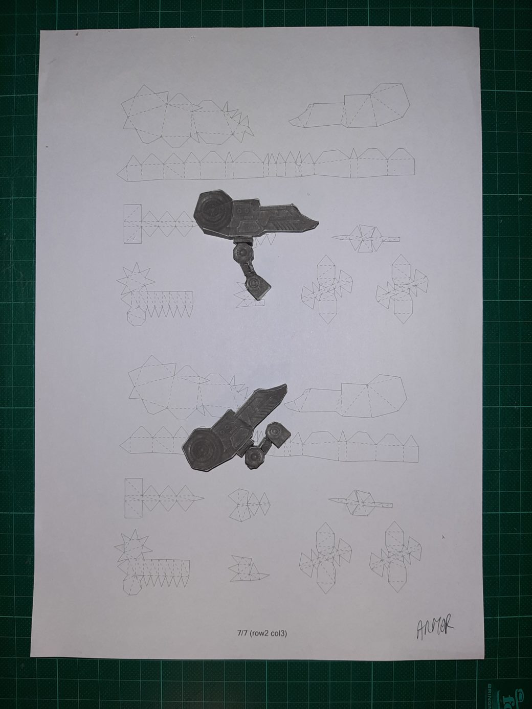 Predator Paper model assy 11 - Maquette en papier - Paper Model ...