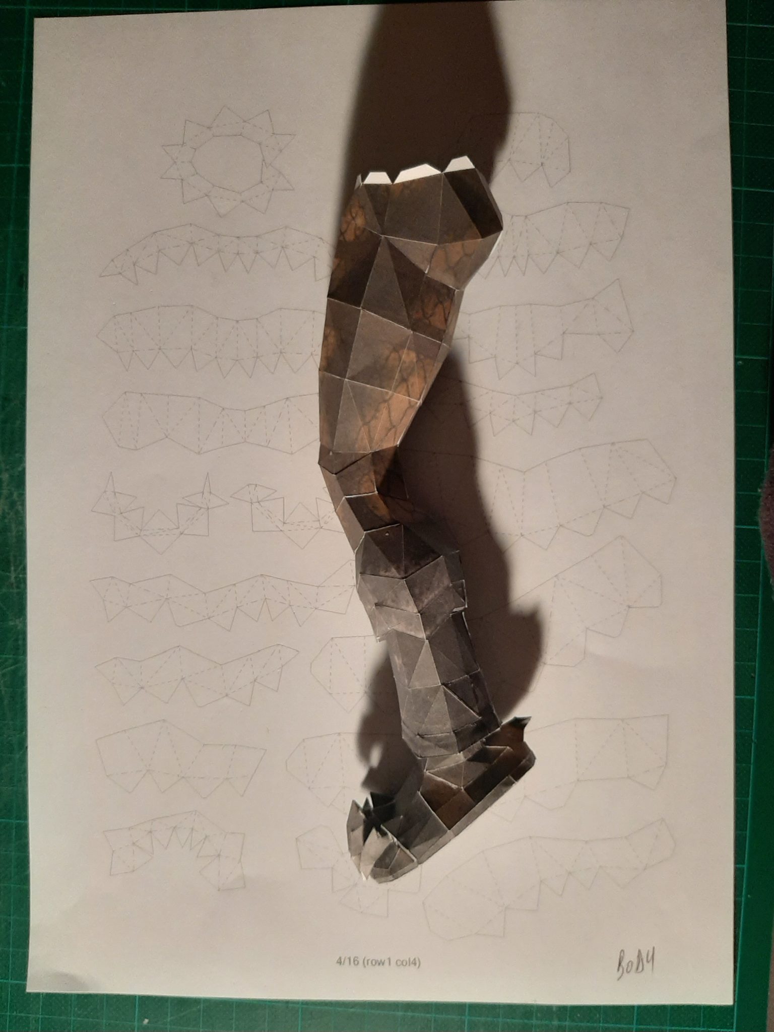 Predator Paper model assy 19 - Maquette en papier - Paper Model ...