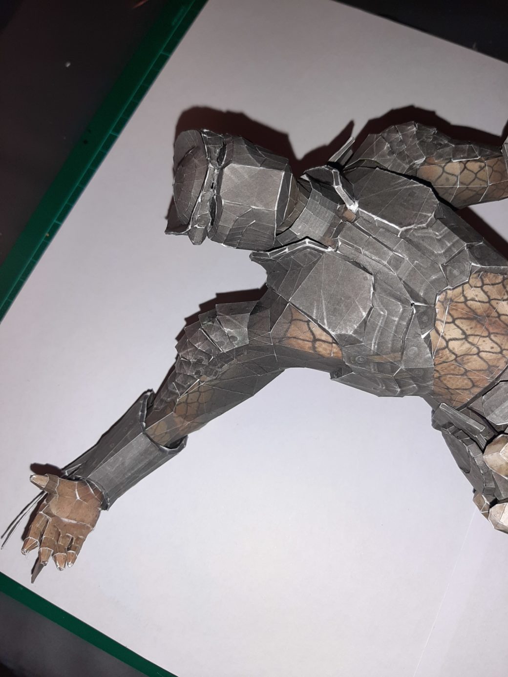 Predator Paper model assy 40 - Maquette en papier - Paper Model ...