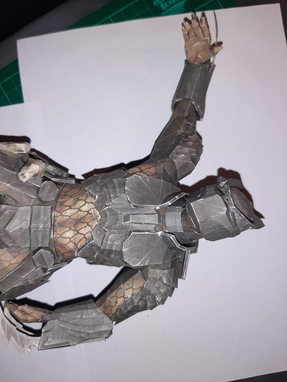 Predator Paper model assy 42 - Maquette en papier - Paper Model ...